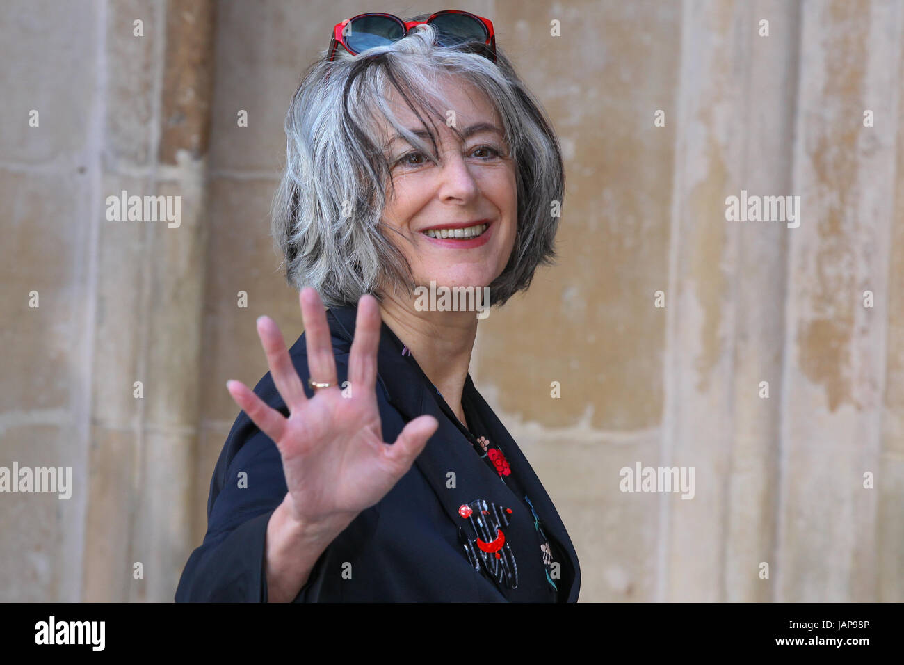 Maureen lipman arrives hi-res stock photography and images - Alamy