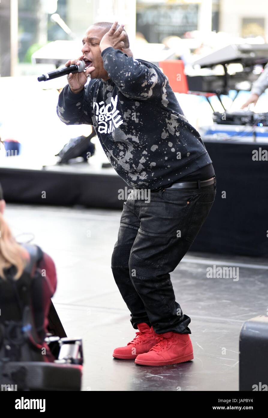 New York, NY, USA. 7th June, 2017. Naughty By Nature, Vin Rock on stage ...