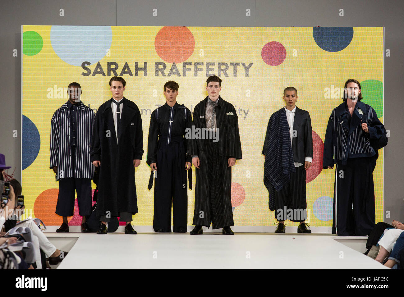 Sarah rafferty london hi-res stock photography and images - Alamy