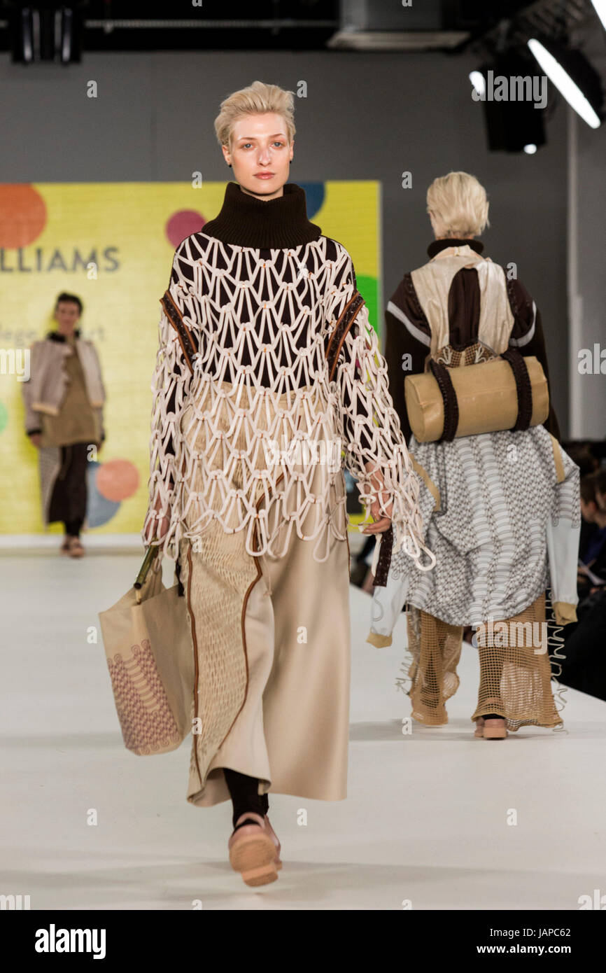 Ruth model hi-res stock photography and images - Alamy