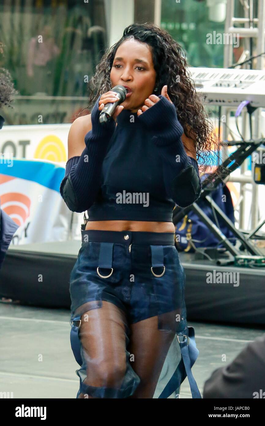 I love the 90s the party hi-res stock photography and images - Alamy