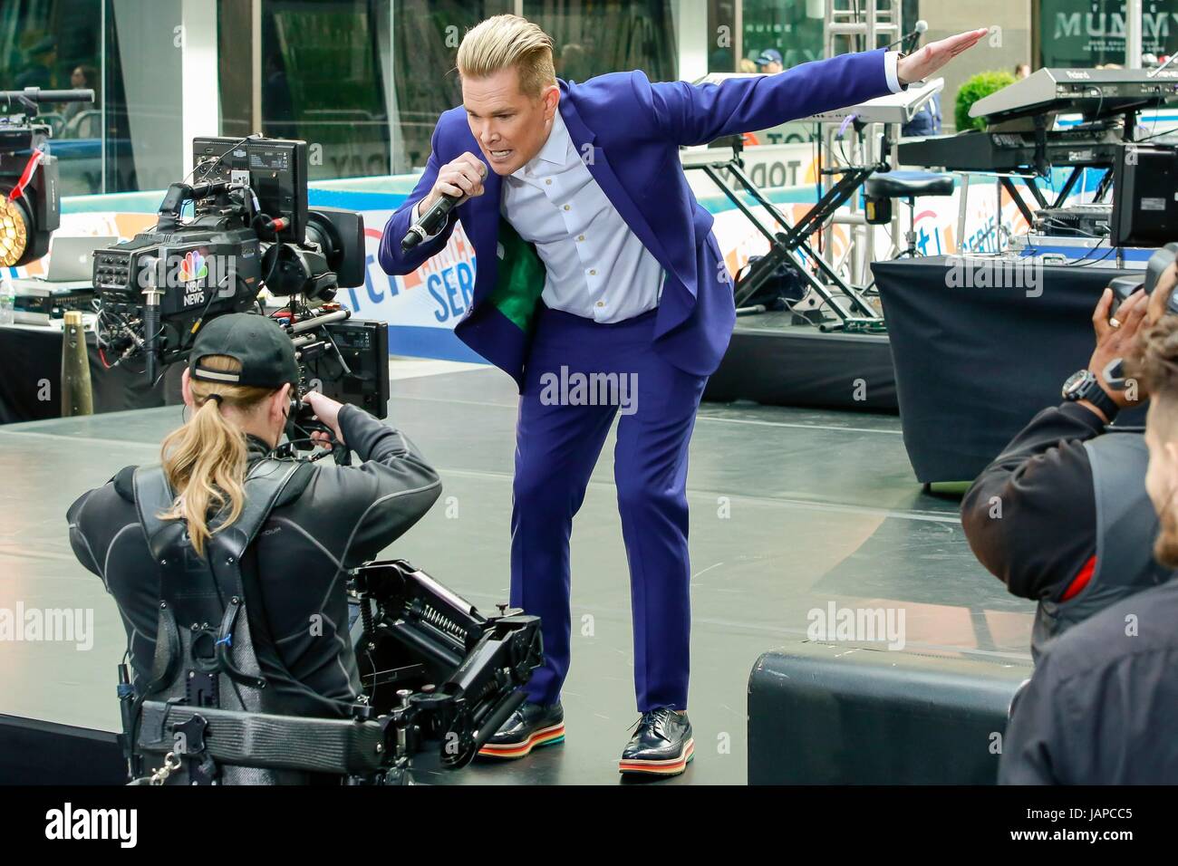 New York, NY, USA. 7th June, 2017. Mark McGrath of Sugar Ray on stage ...