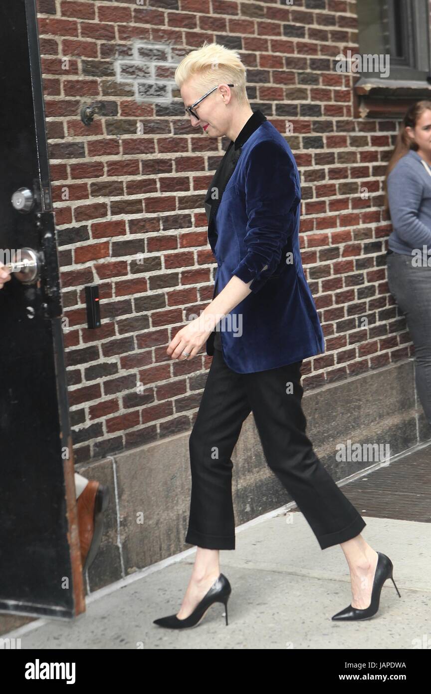 New York, NY, USA. 7th June, 2017. Tilda Swinton arrives at The Late ...