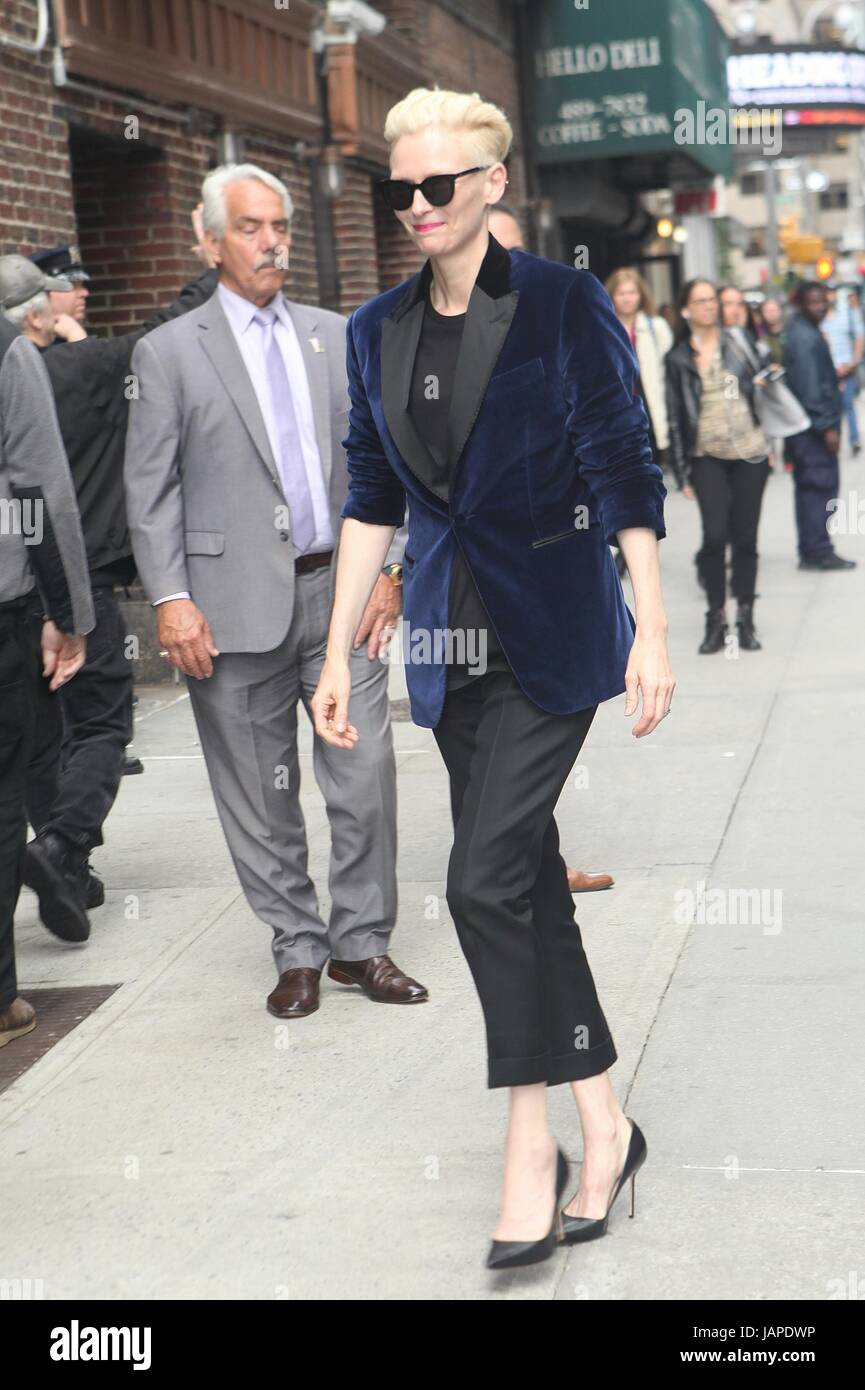 New York, NY, USA. 7th June, 2017. Tilda Swinton arrives at The Late ...