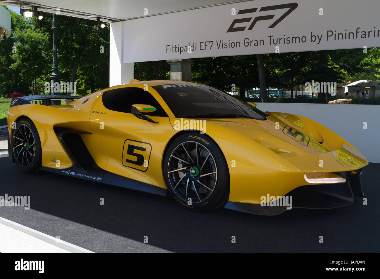 Pininfarina fittipaldi ef7 hi-res stock photography and images - Alamy