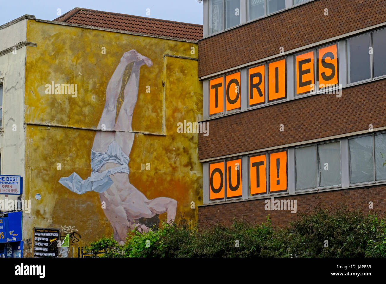 Bristol, UK. 7th June, 2017. Political slogans at Hamilton House on the ...
