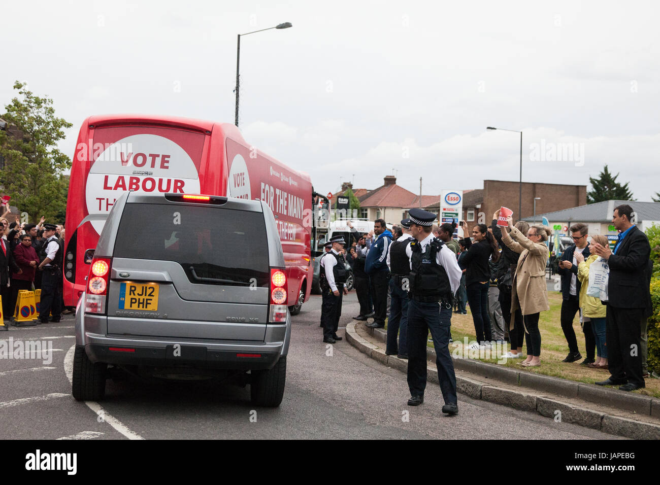 Labour general election battle bus hi-res stock photography and images ...