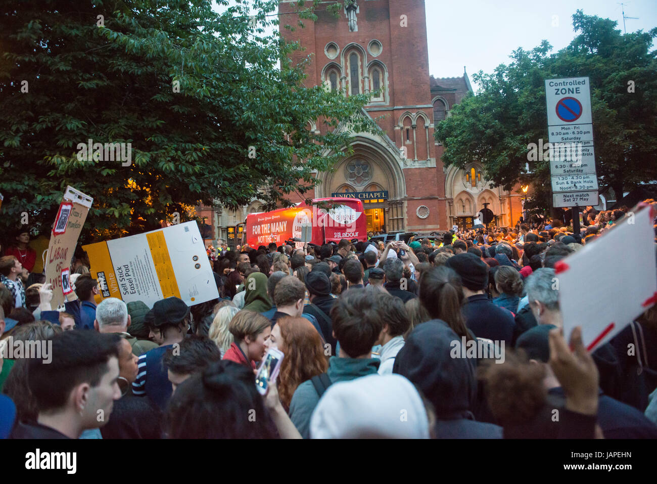 London England. 7th June 2017. Supporters of Britain's main opposition ...