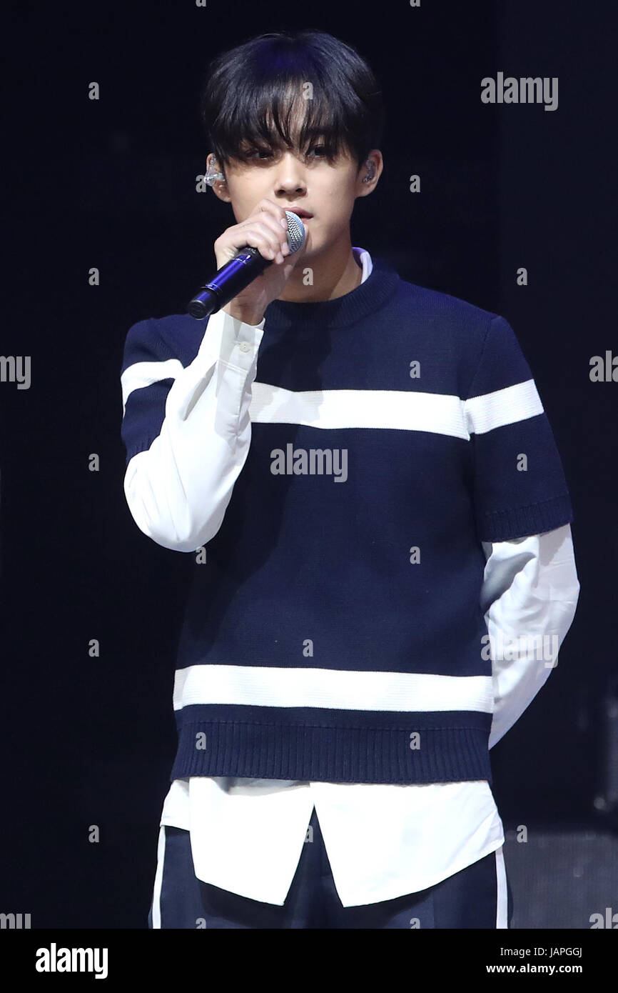 F.T. Island's 10th debut anniversary Lee Jae-jin, a member of South ...