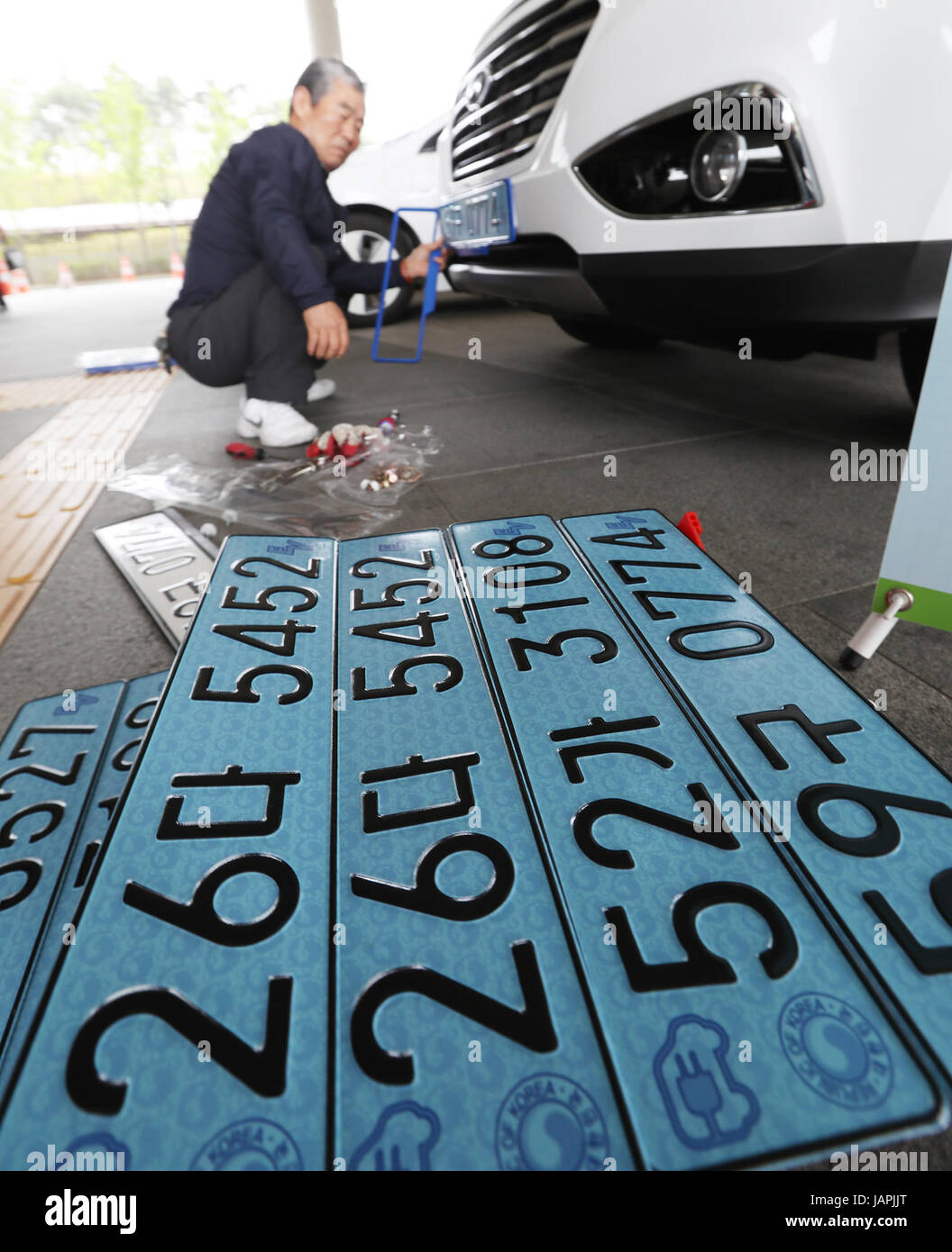 Special license plates for green cars Transportation ministry employees ...