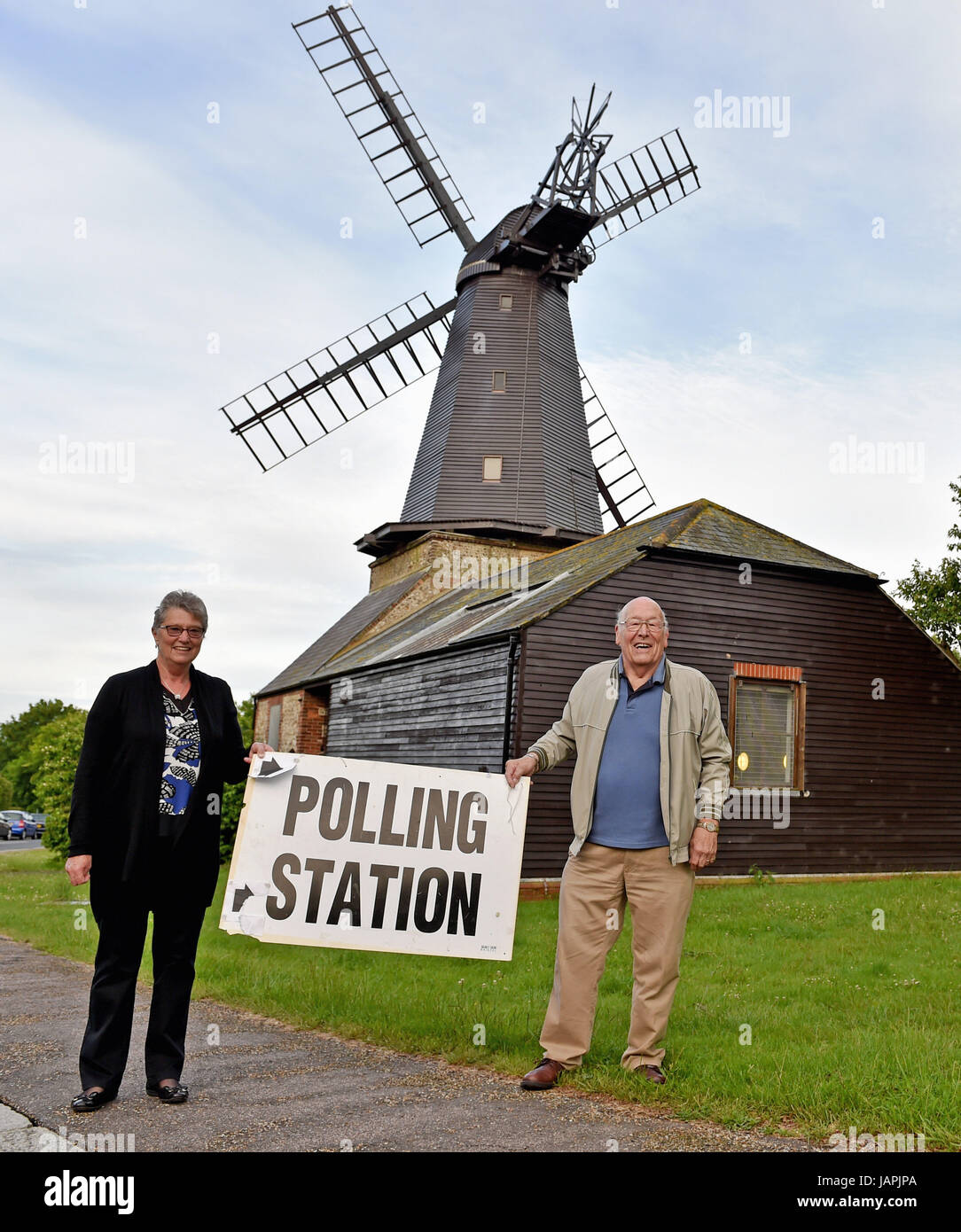 Brighton polling stations hi-res stock photography and images - Alamy