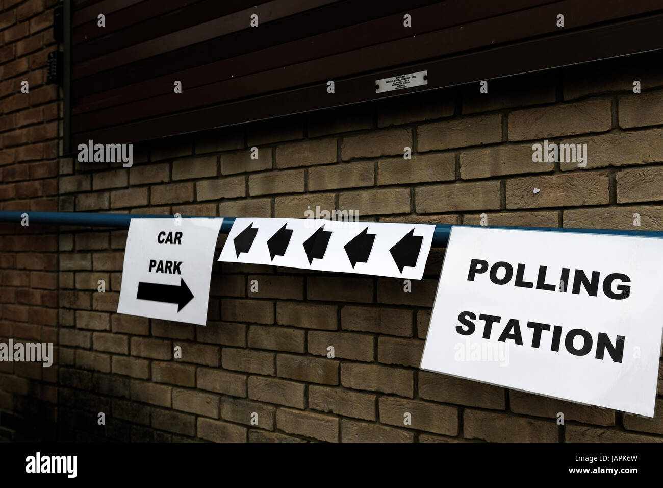 Neighbourhood voting station hi-res stock photography and images - Alamy