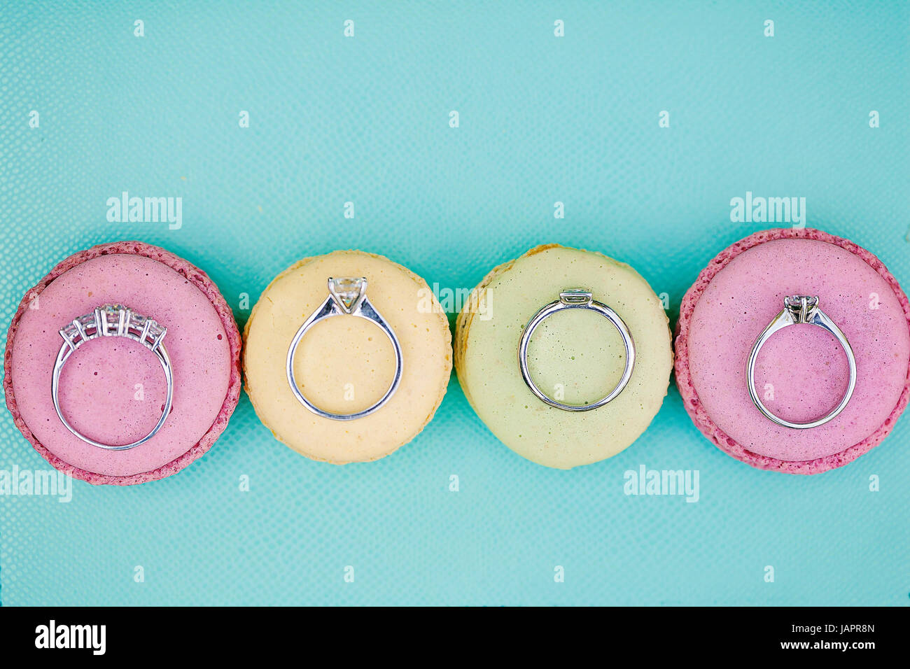 Diamond rings necklace hi-res stock photography and images - Alamy