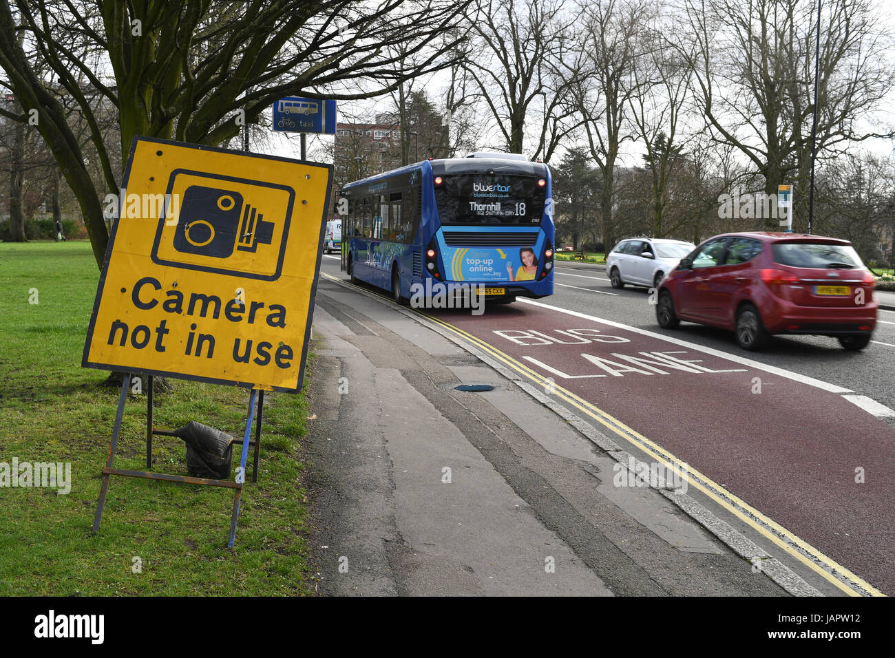 Traffic camera warning sign hi-res stock photography and images - Alamy