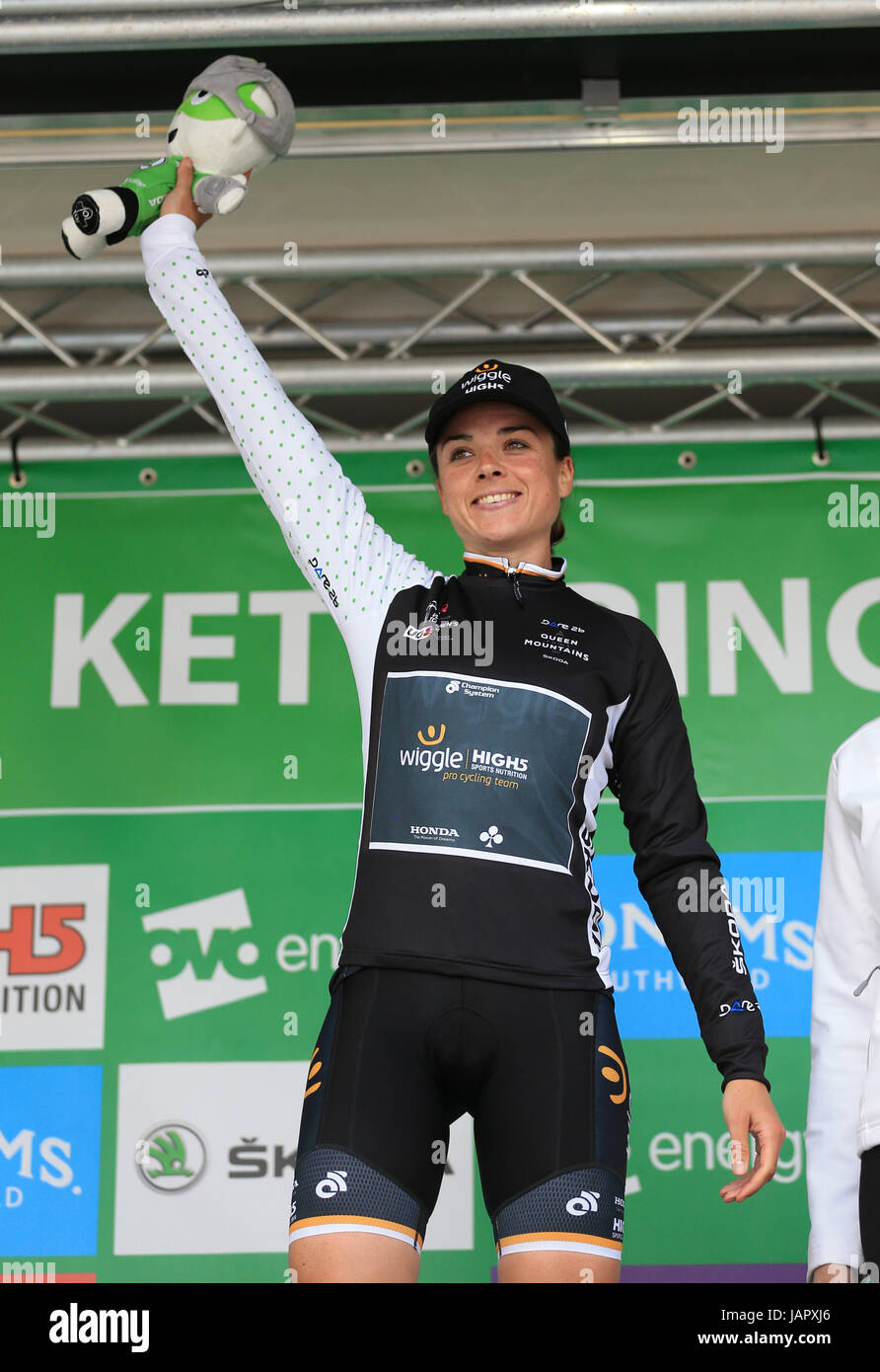 Wiggle HIGH5's Audrey Cordon Ragot is awarded 'Queen of the Mountain ...