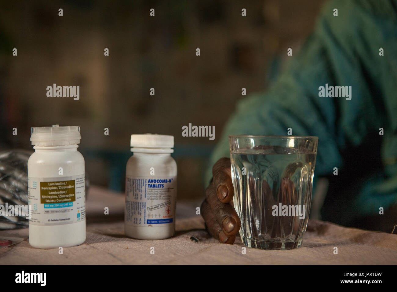 Hiv antiretroviral drugs hi-res stock photography and images - Alamy