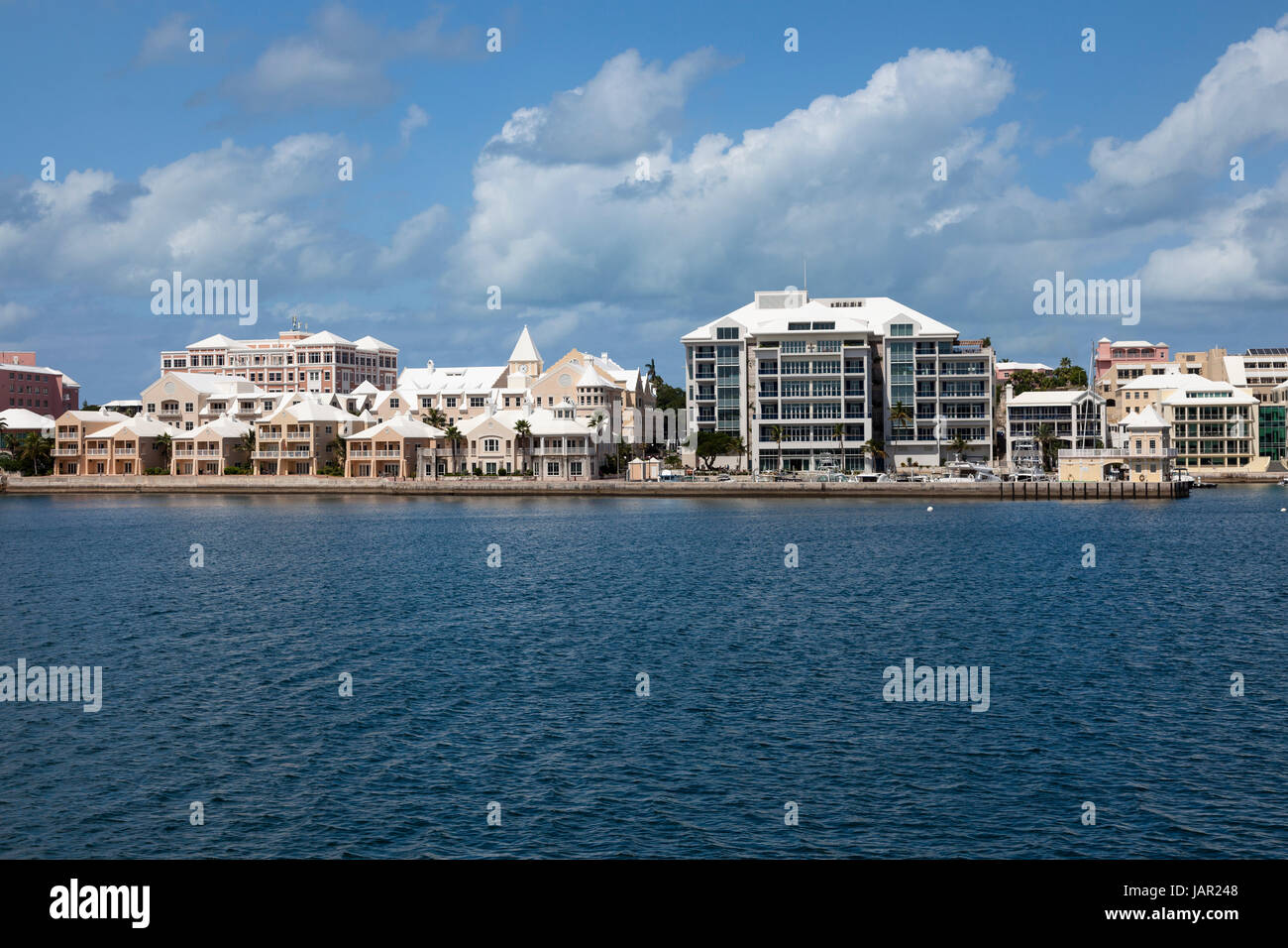 Villas at hamilton hi-res stock photography and images - Alamy