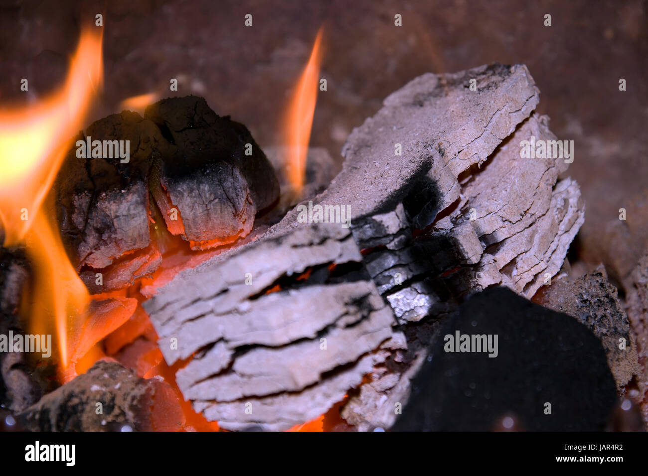 Open peat fire hi-res stock photography and images - Alamy