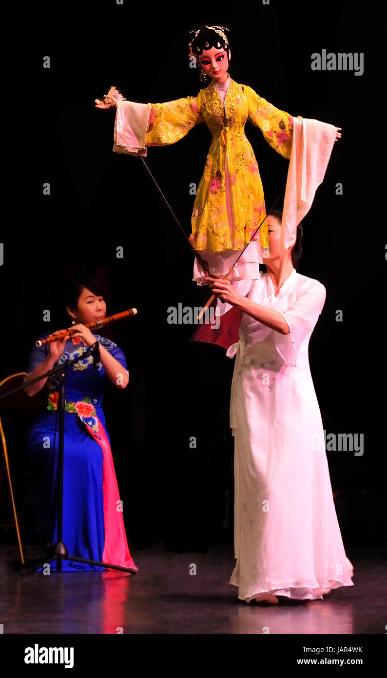 Guangzhou Chinese Puppet Show Stock Photo - Alamy