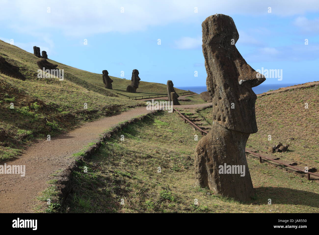 Moai steinstatue hi-res stock photography and images - Alamy