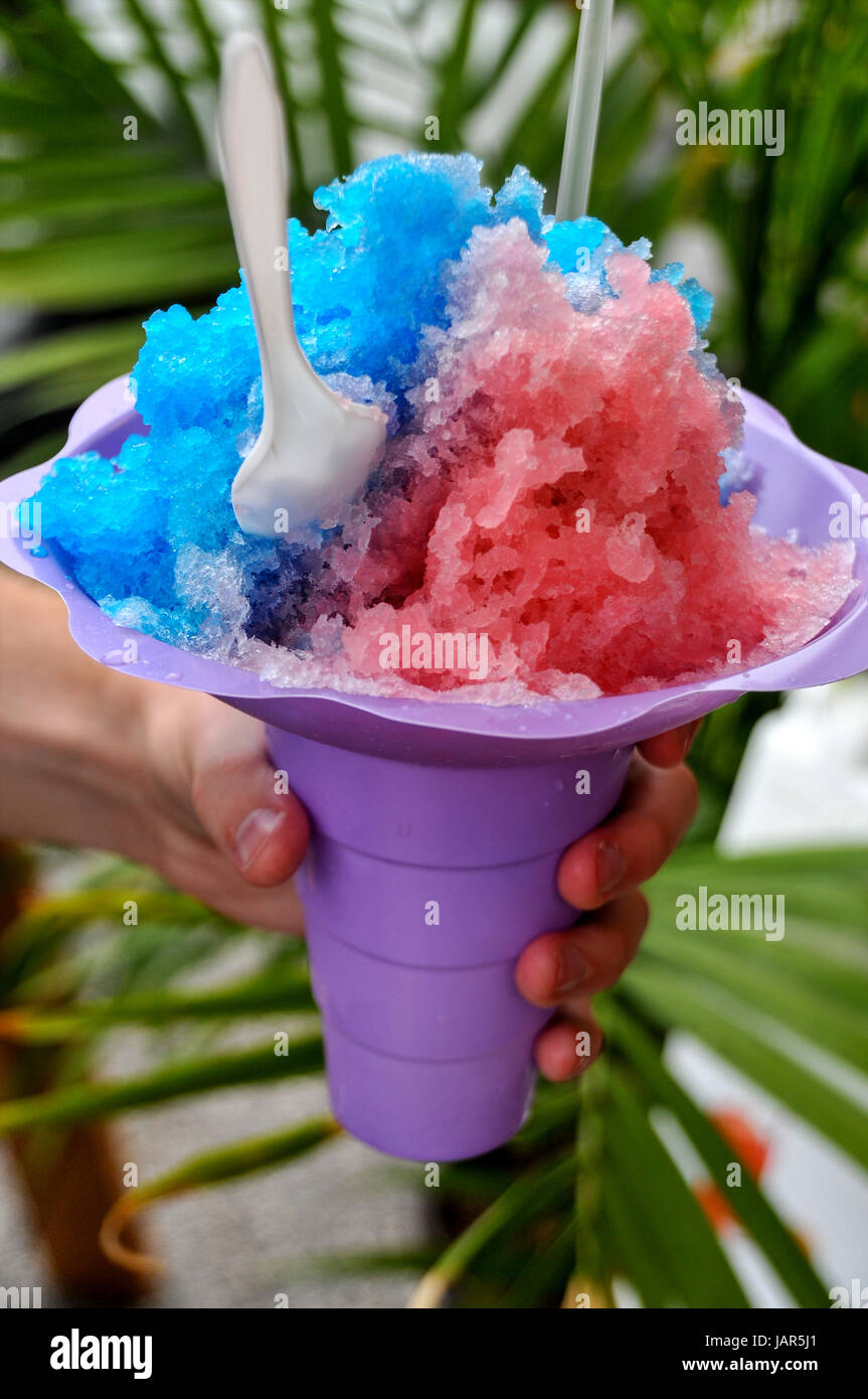 Hawaiian shaved ice hi-res stock photography and images - Alamy