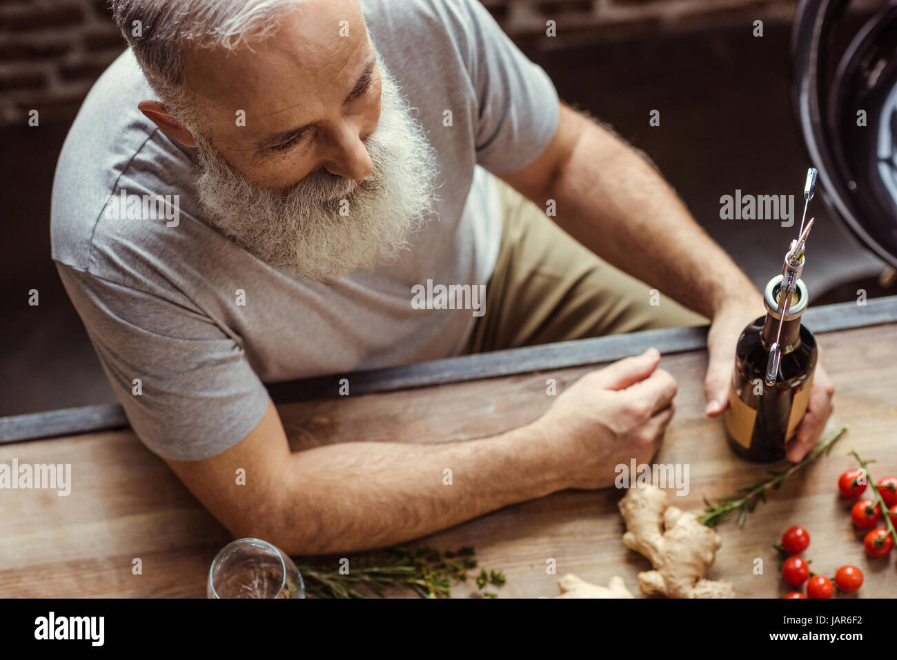 Openning hi-res stock photography and images - Alamy