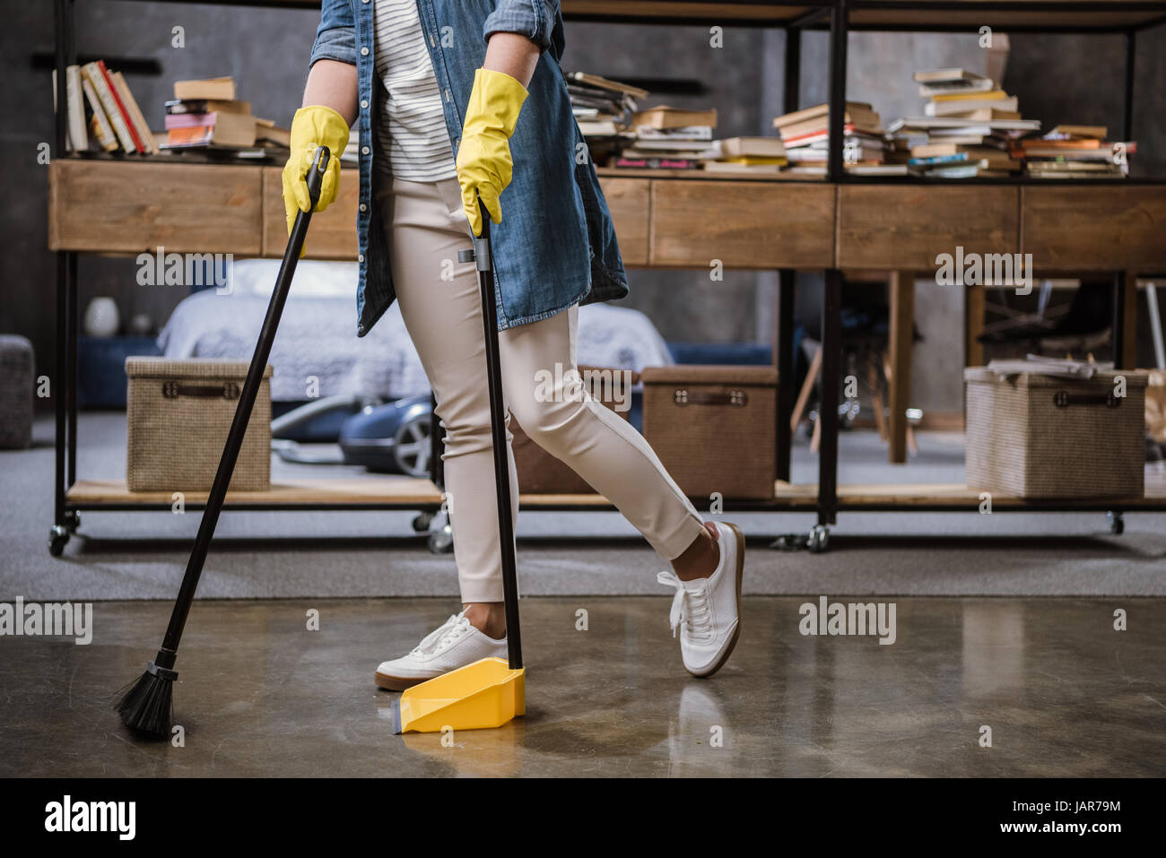 Woman Sweeping Stock Photos & Woman Sweeping Stock Images - Alamy