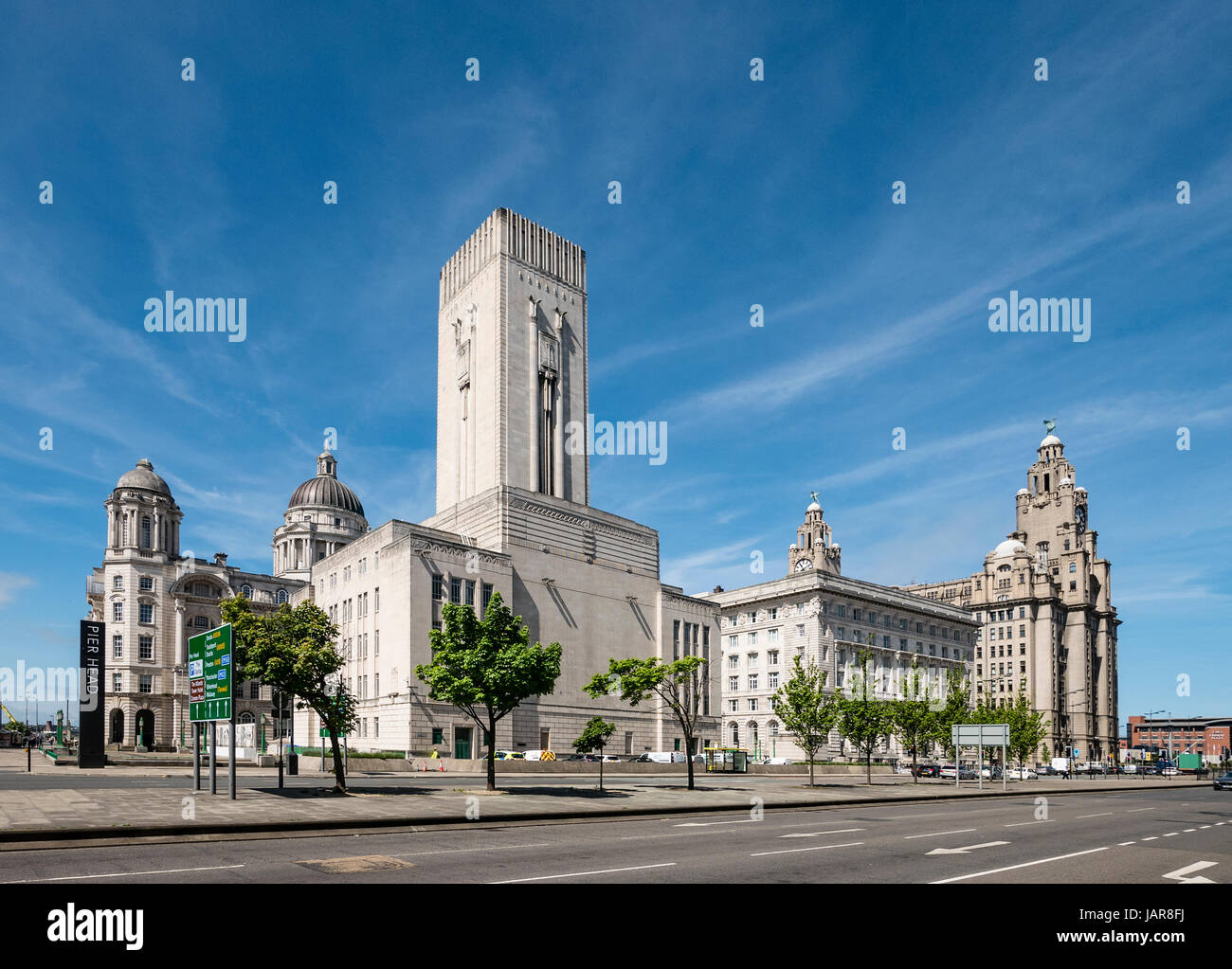 Liverpool Liver Building High Resolution Stock Photography and Images ...