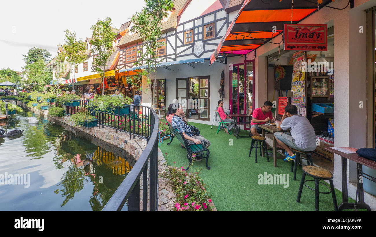 Pattaya dining hi-res stock photography and images - Alamy