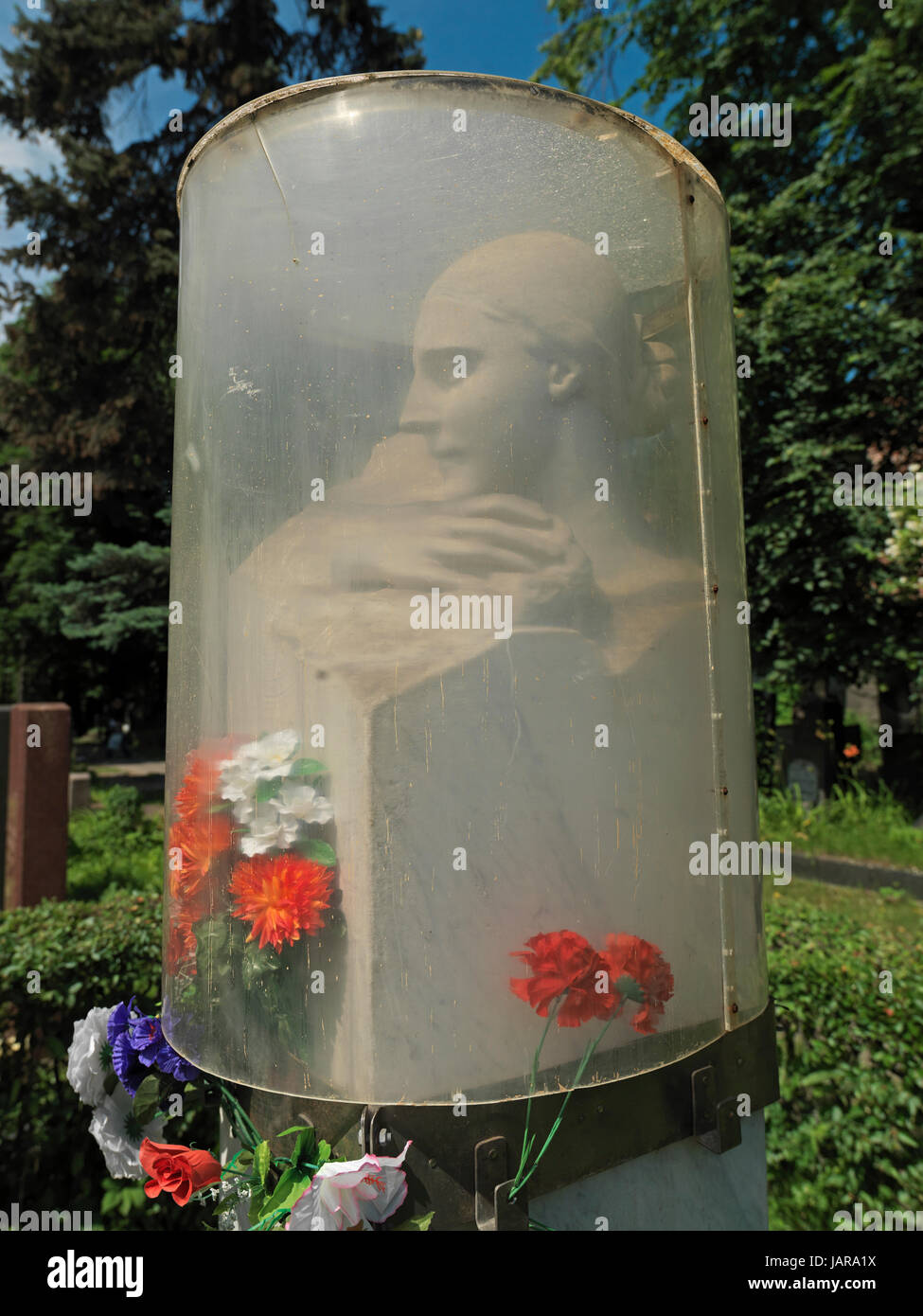 Novodevichy Cemetry, burial place of Nadezhda Sergeyevna Alliluyeva ...