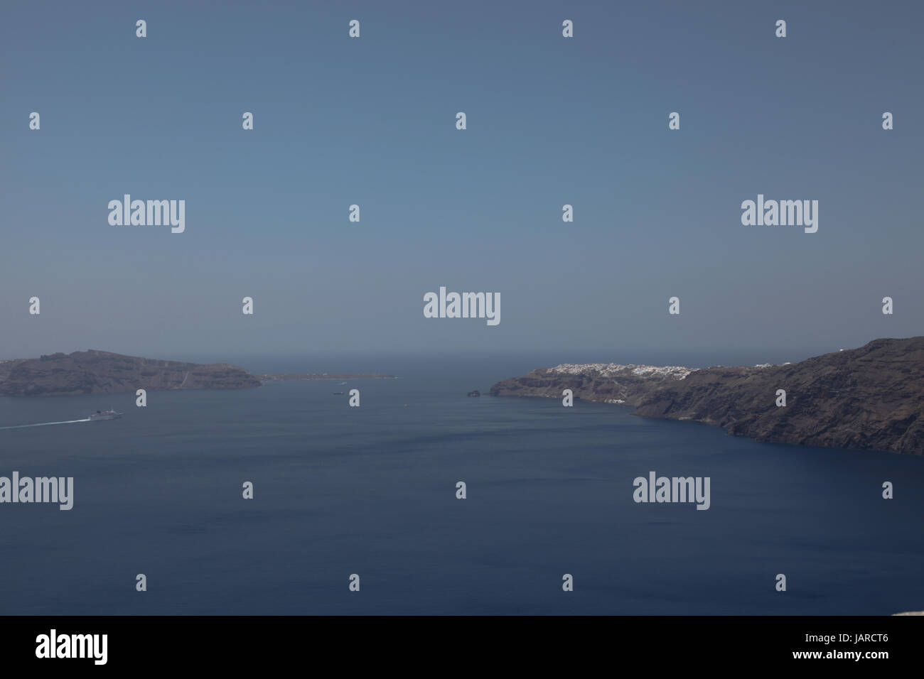 Santorin strand hi-res stock photography and images - Alamy