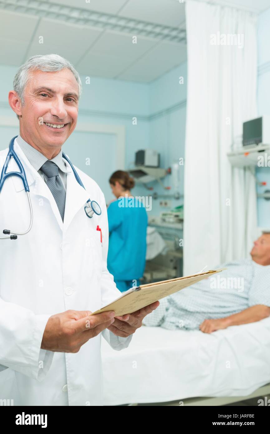 Medical bed chart hi-res stock photography and images - Alamy