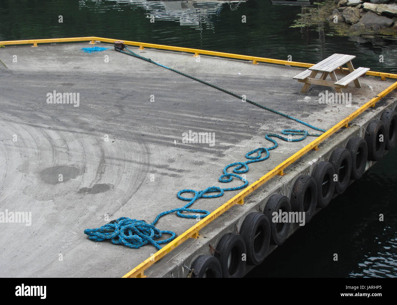 Dock wall hi-res stock photography and images - Alamy