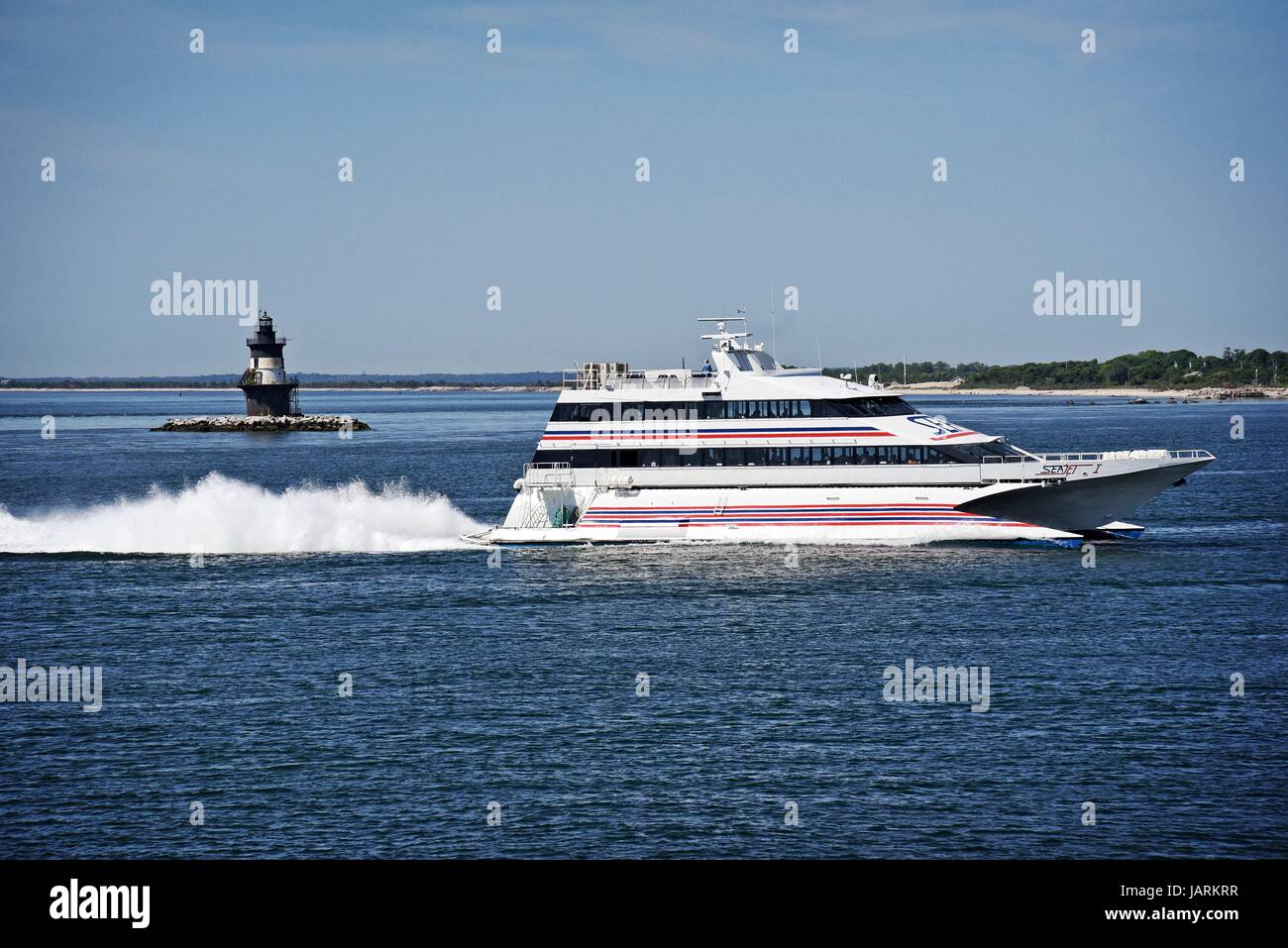 New london connecticut ferry hi-res stock photography and images - Alamy