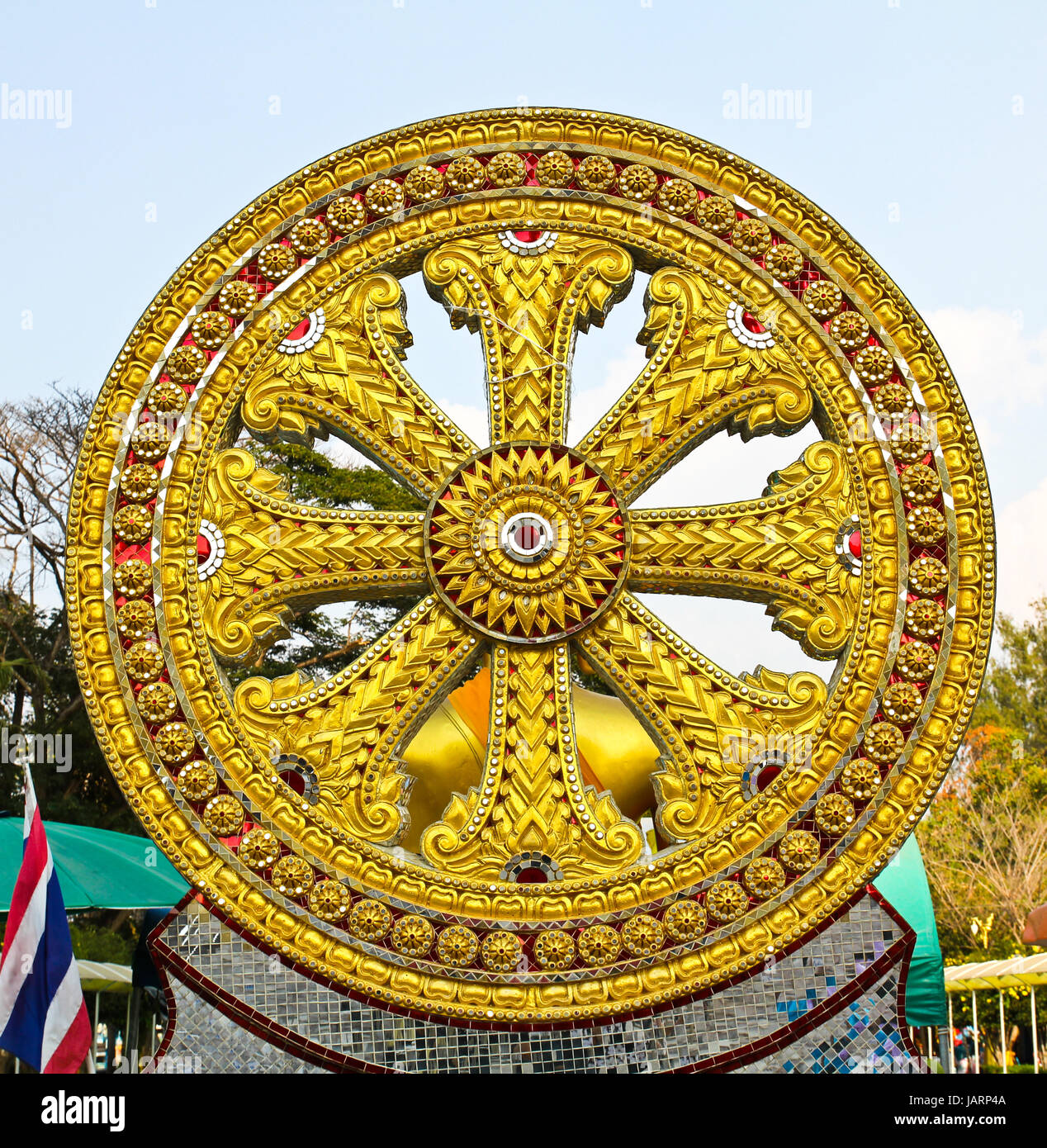 Wheel of dhamma hi-res stock photography and images - Alamy