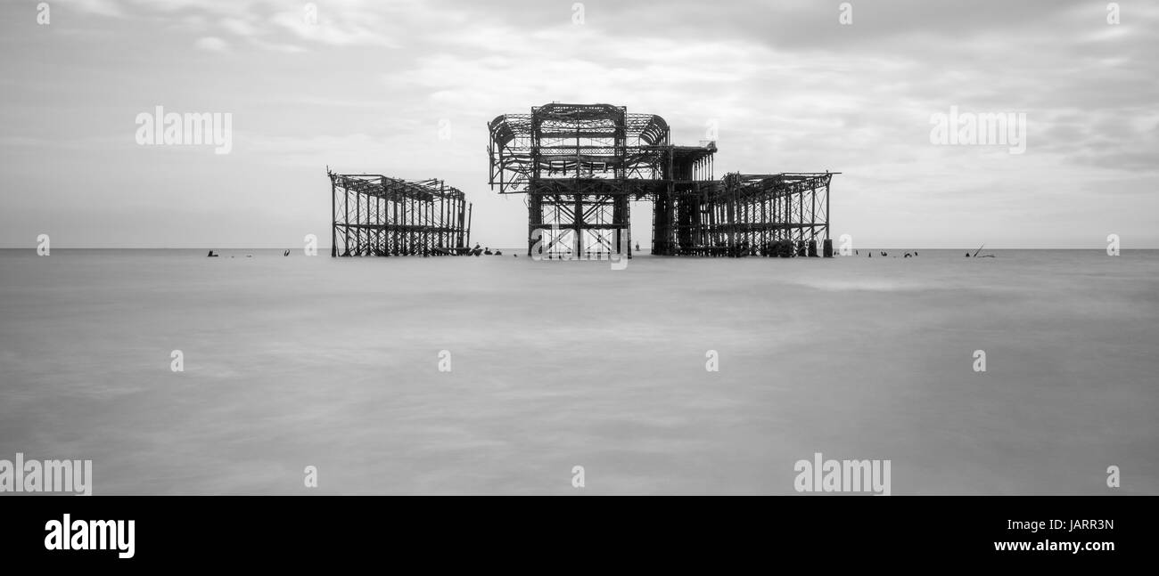 Brighton pier fire 2003 Black and White Stock Photos & Images - Alamy