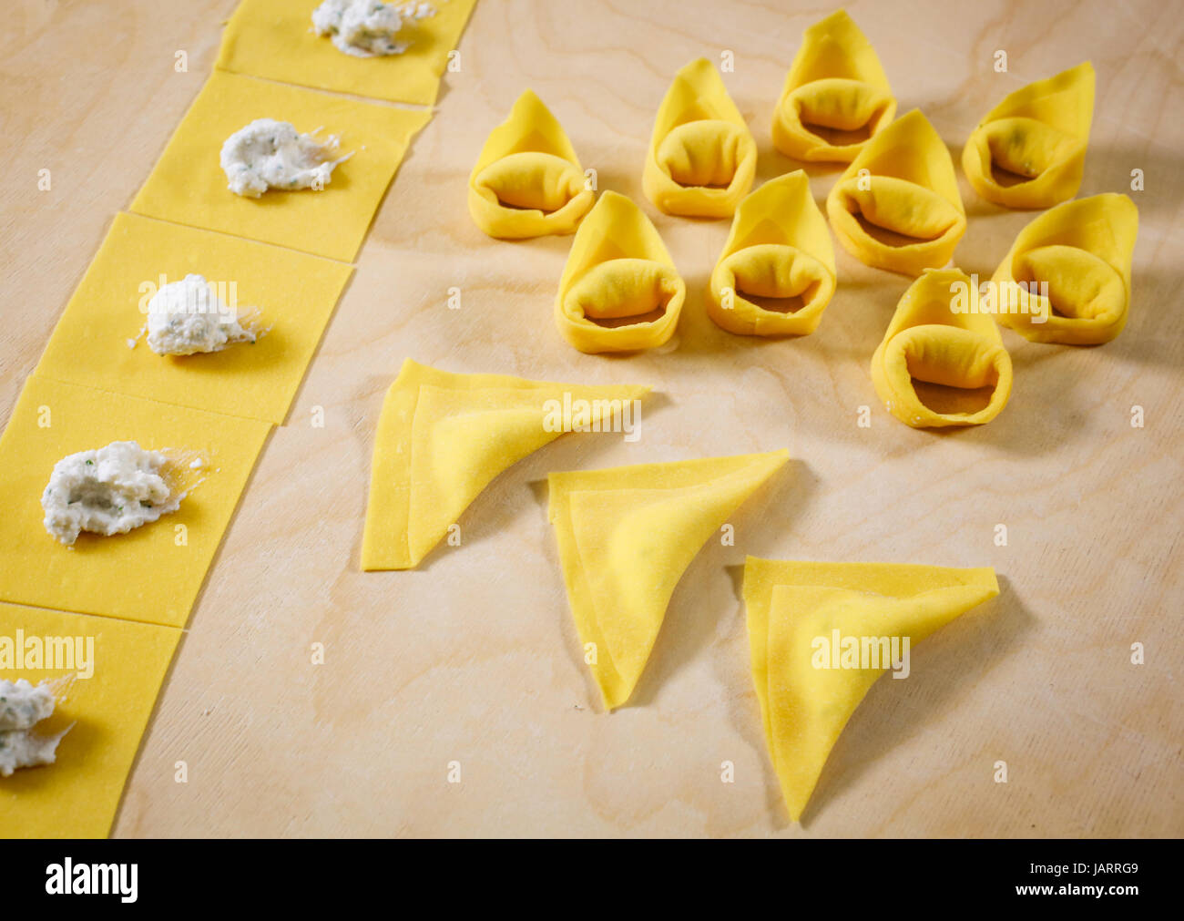 Tortelloni hi-res stock photography and images - Alamy