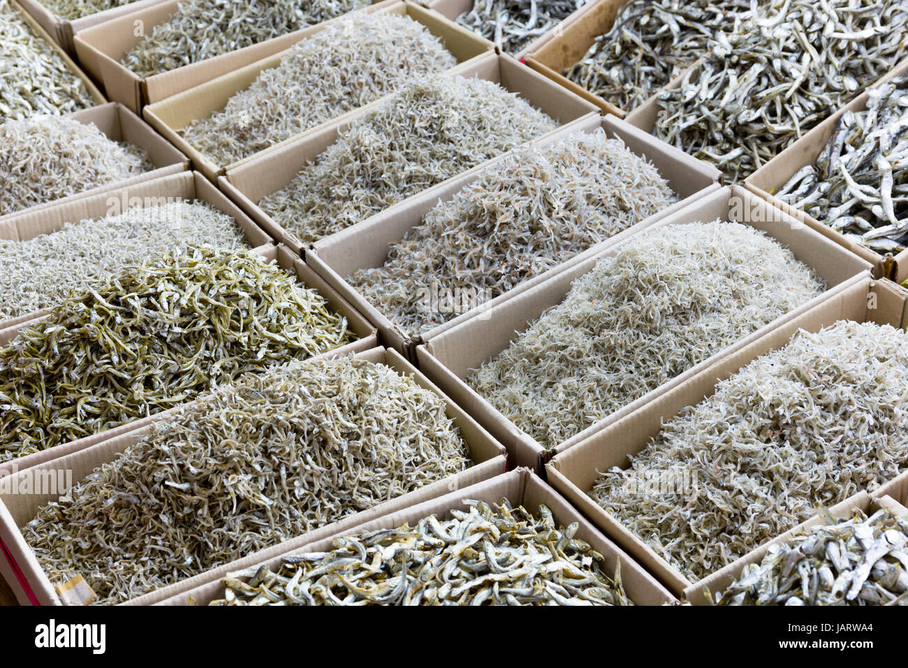 Dried small anchovy fish Stock Photo - Alamy