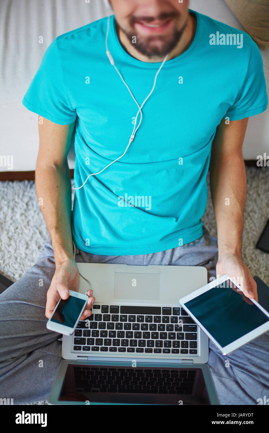 Tech devices hi-res stock photography and images - Alamy