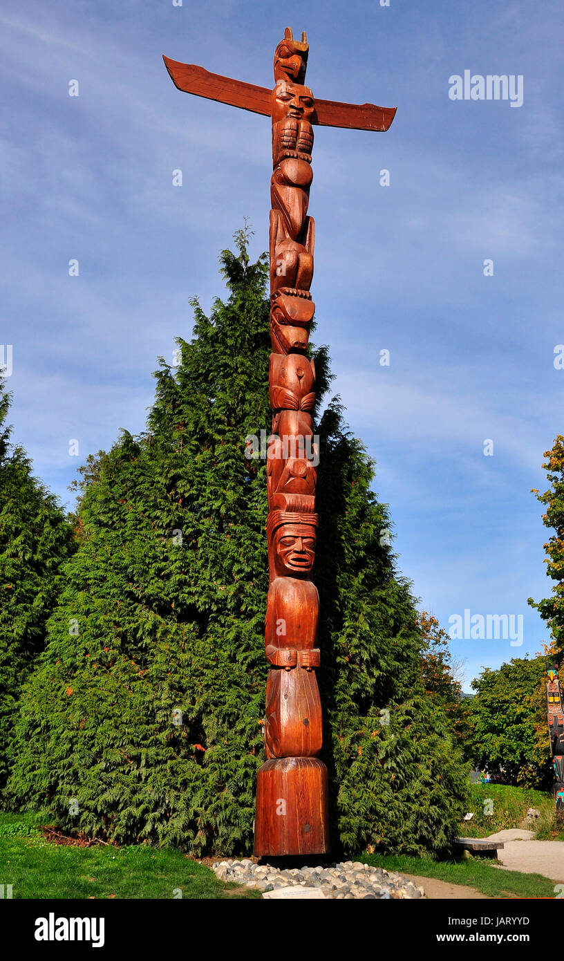Clan totem animal hi-res stock photography and images - Alamy