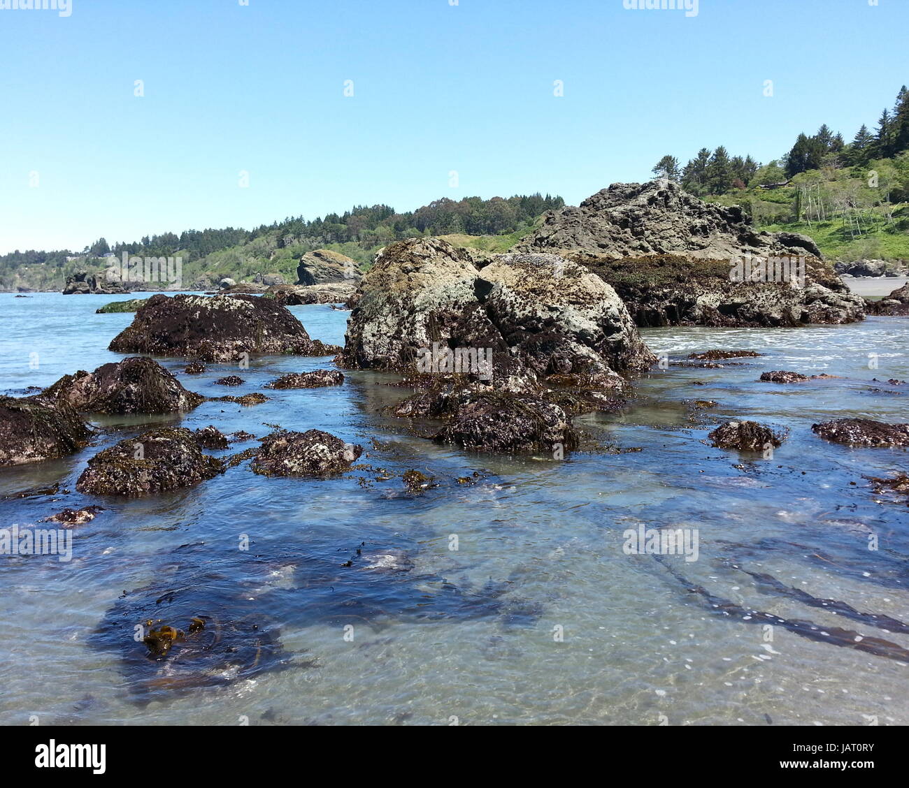 Pacific ocean blue sky clean water crystal hi-res stock photography and ...