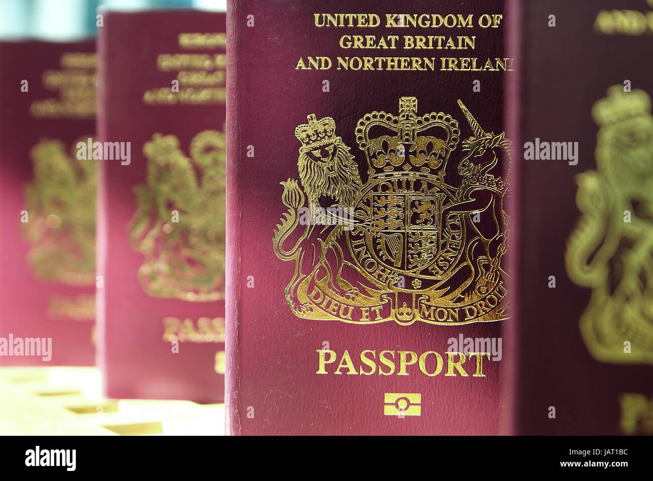 Uk Passport Control Stock Photos & Uk Passport Control Stock Images - Alamy