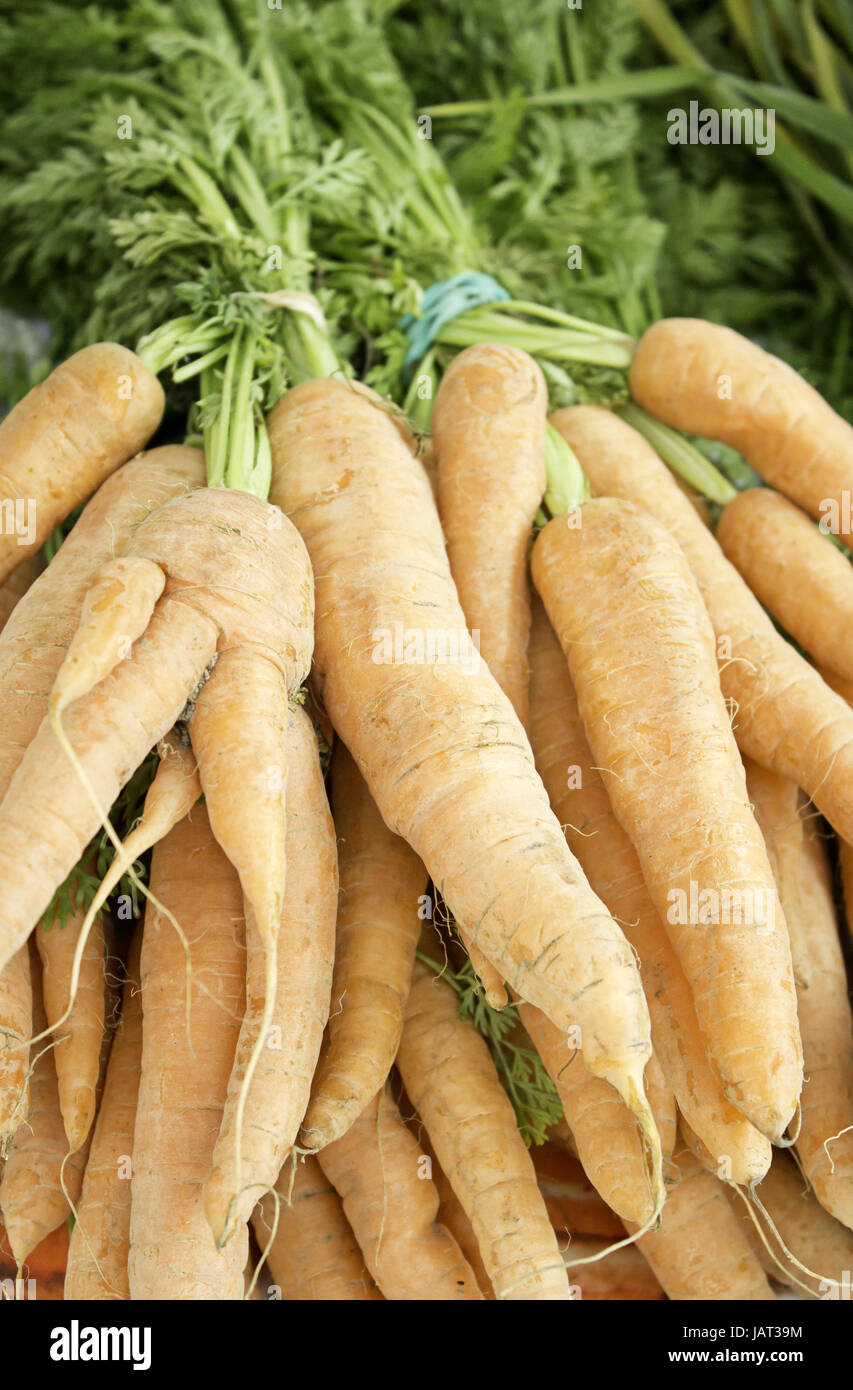 Carrot feed market vegetables, fruit and nutrition Stock Photo - Alamy