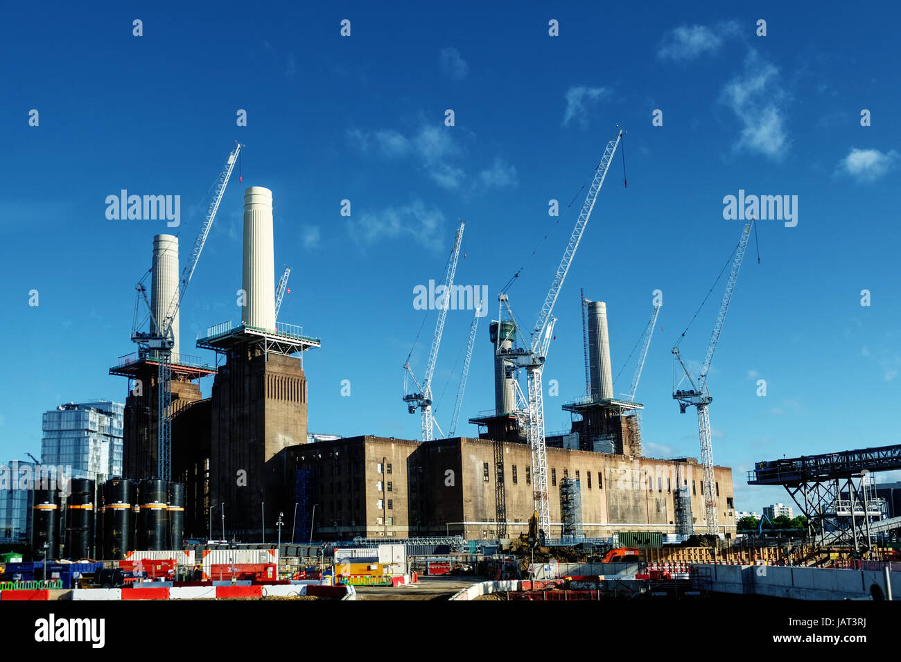 Battersea Power Plant, under construction Stock Photo - Alamy