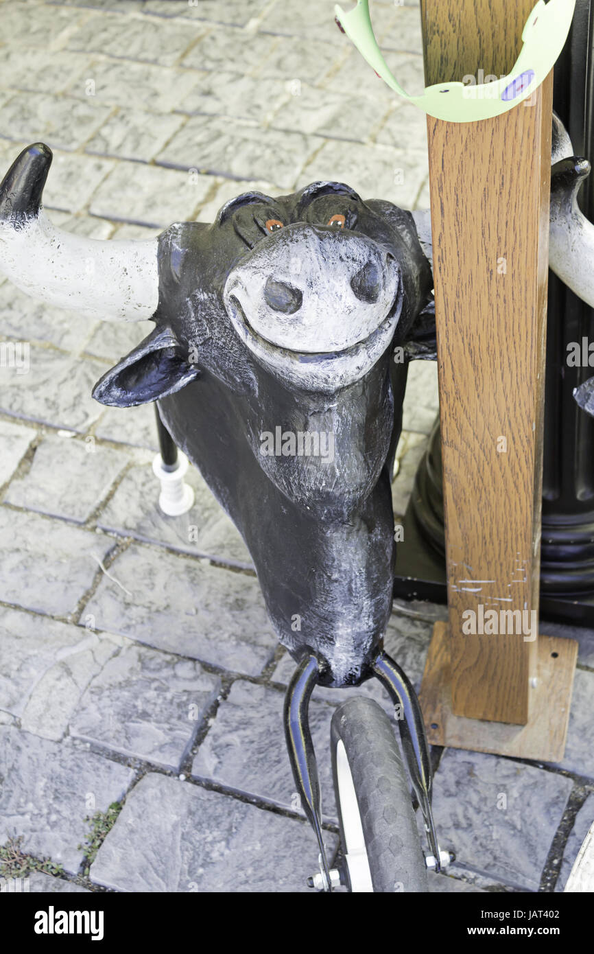 Bull wheel and horn craftsmen, celebration and event in Navarre Stock ...