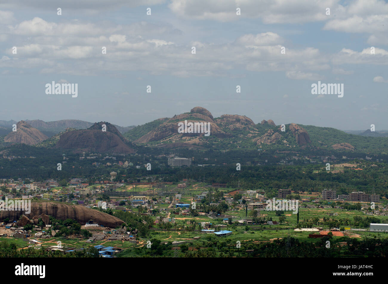 Daylight and nature and hills hi-res stock photography and images - Alamy