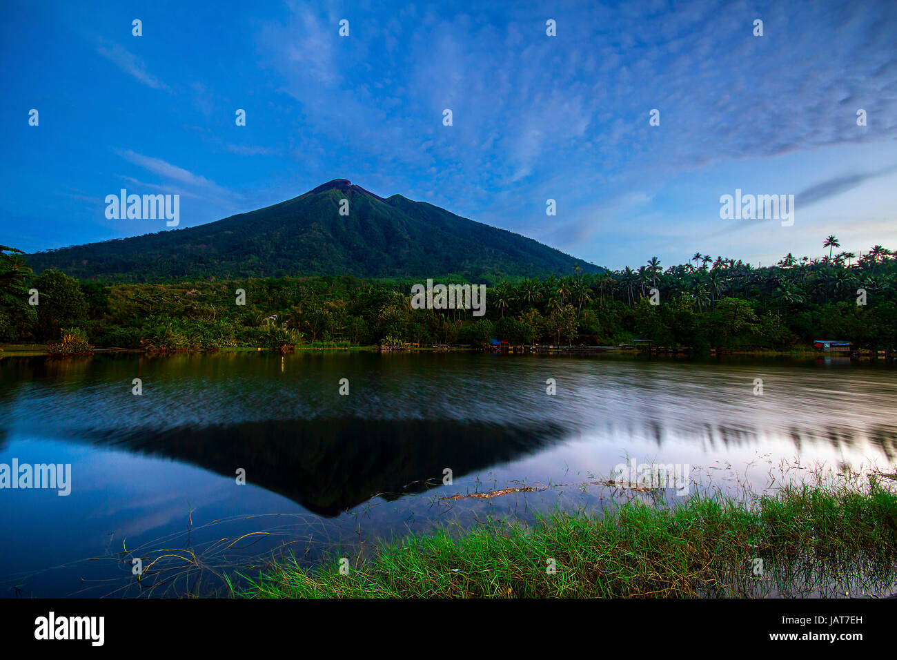 Tolire lake hi-res stock photography and images - Alamy