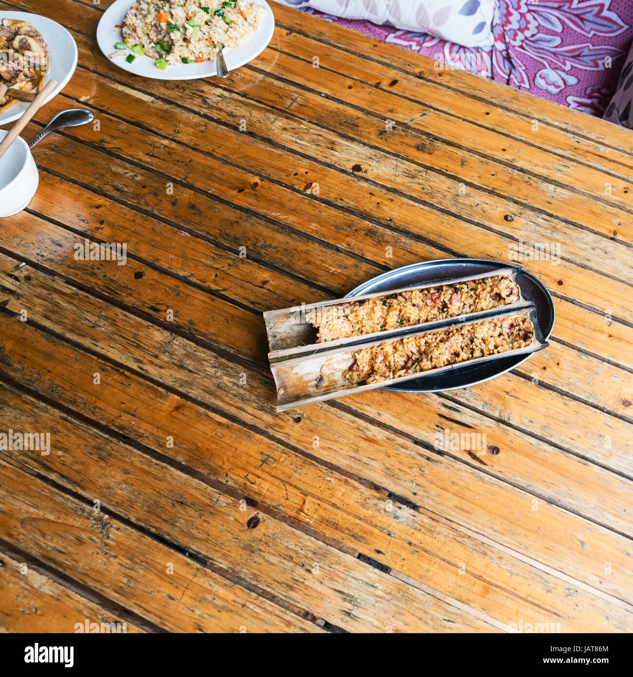Kitchen in rural village china hi-res stock photography and images - Alamy