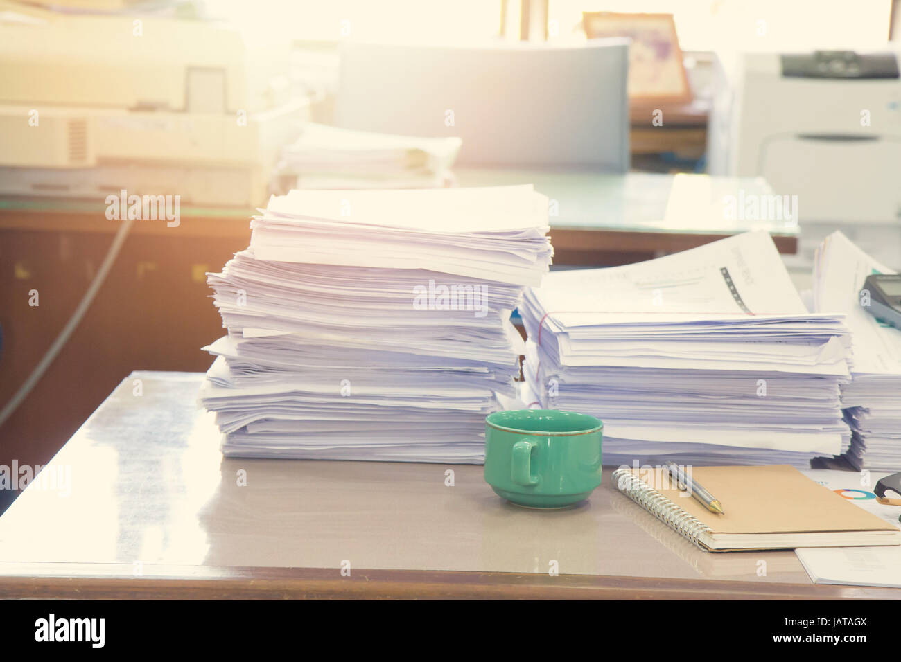 Vintage desk folder hi-res stock photography and images - Alamy