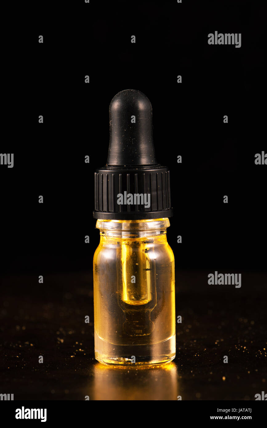 Liquid live resin hi-res stock photography and images - Alamy